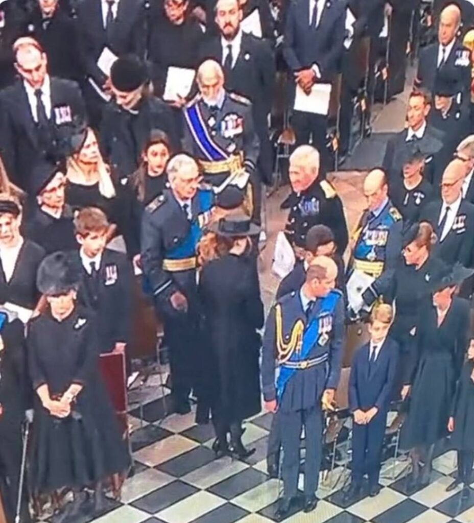 Princess Beatrice and Eugenie Leave Queen’s Burial Early, Causing ...