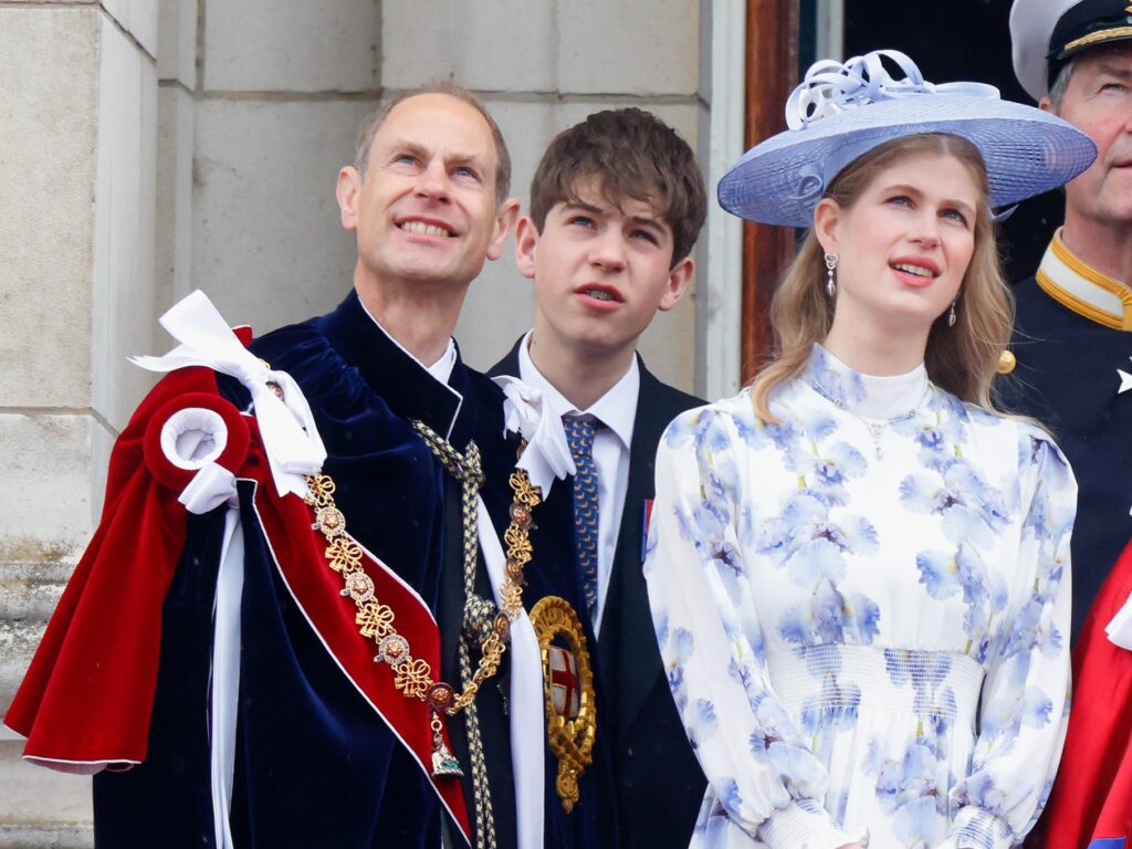 The Future of the Monarchy: Prince George’s Unique Path – History Archive